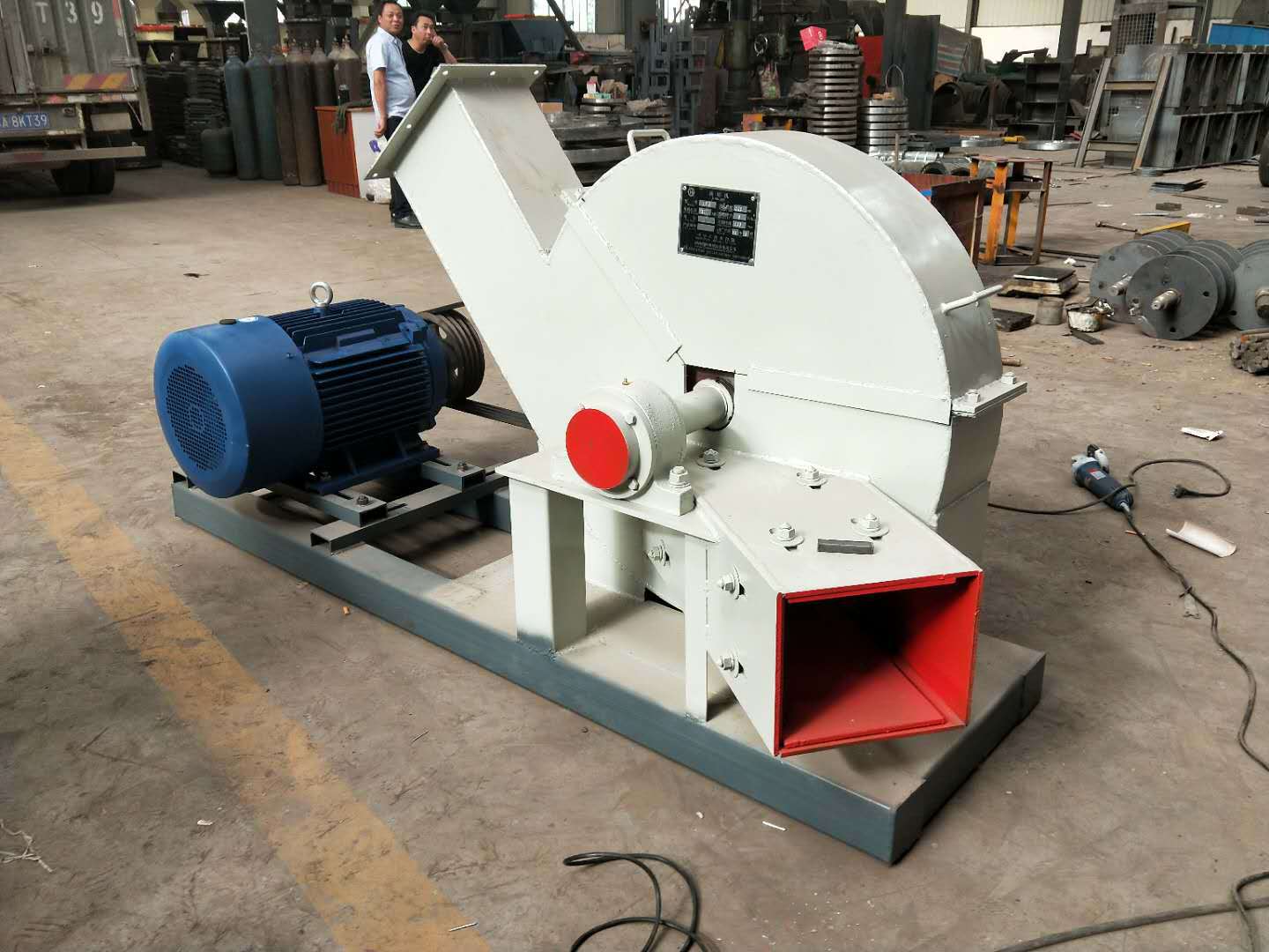 Wood disc chipper (horizontal fed) - FanYi Machinery LLC
